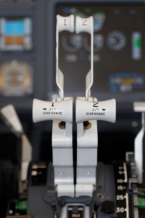 Reverse Thrust Procedure — Flaps 2 Approach Boeing 737 Simulator Project Reverse Thrust Procedure — Flaps 2 Approach Boeing 737 Simulator Project