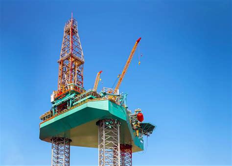 Meed Adnoc Appoints Consultant For Offshore Project