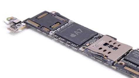 Intel Opens Its Factories To Arm Chips Cnet