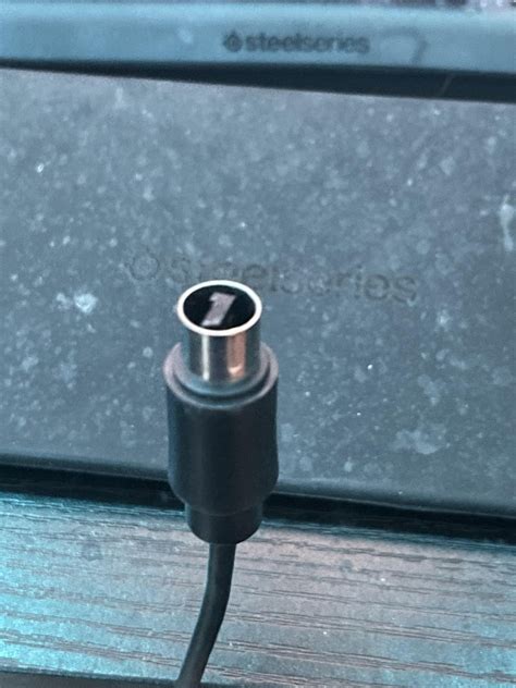 I Need Help Identifying This Cable R Cableadvice