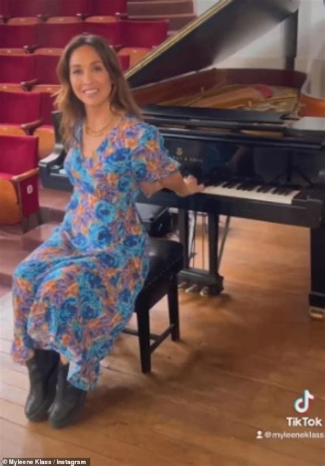 Myleene Klass Plays The Piano Backwards As She Shows Off Her Impressive Flexibility Daily Mail