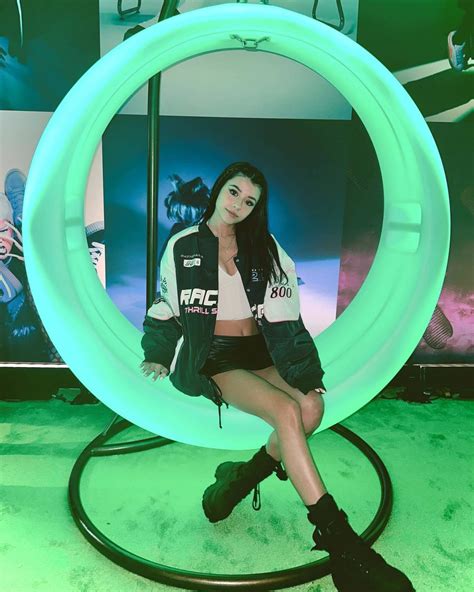 Rachel Brockman Instagram Photos 12212023 Hawtcelebs