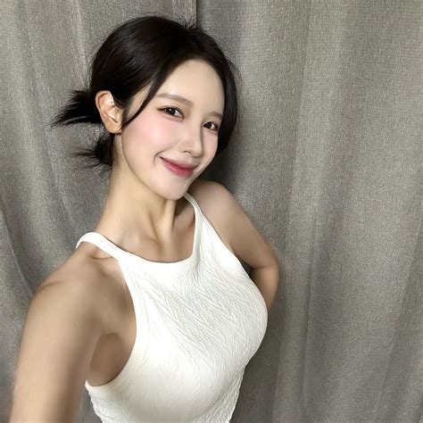 웅 디🫧 나의 본업 Moment🔎 Instagram