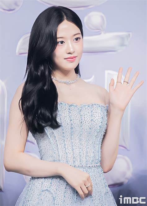 움짤 안유진 여신 Im 유진 Elsa