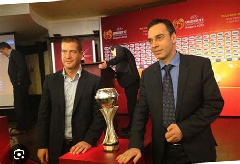 Г н Борисов издигнете Димитър Николов или Живко Тодоров за премиер Информационна агенция ПИК