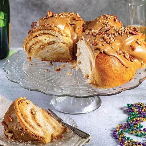 Pralines And Cream King Cake Recipe