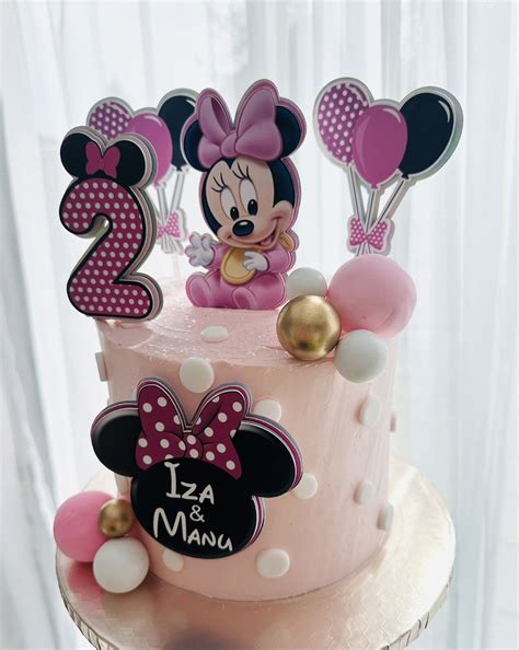Minnie Mouse Fondant Cake 3d