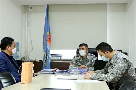 БГД ийн Онцгой байдлын хэлтсийн албан хаагчдын өрх тус бүрт 50 000 төгрөгийн ваучер өглөө