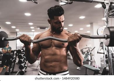 6 113 Man Bicep Curl Images Stock Photos Vectors Shutterstock