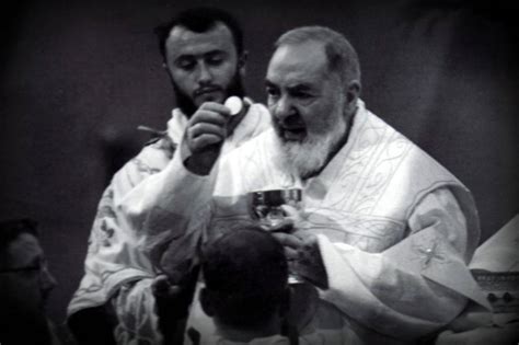 Padre Pio Il Santo Frate Di Pietrelcina Tra Fede E Mistero