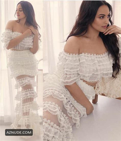 Sonakshi Sinha Sexy Thighs Aznude