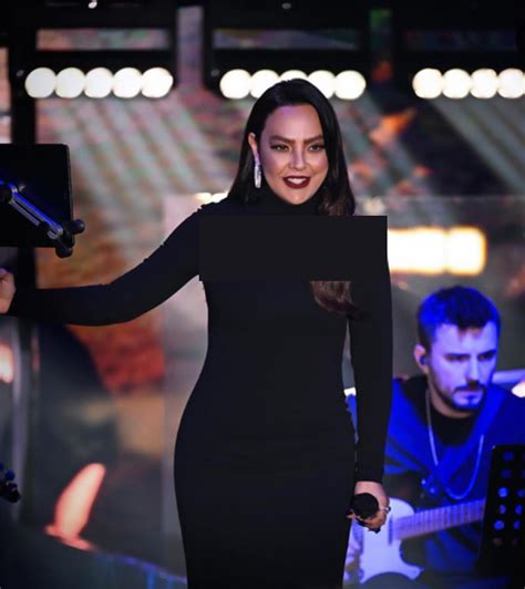 این ۷ مدل لباس ابرو گوندش محبوب دل ایرانی‌ها شد