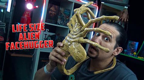 Alien Life Size Facehugger Replica Unboxing Neca 11 Scale In 4k Youtube