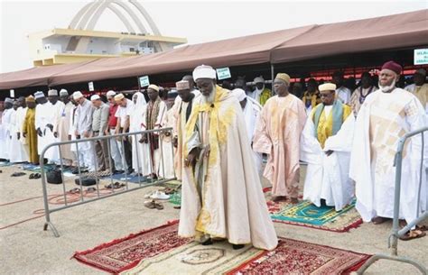Peace And Unity Among Muslims Factions Has Beneficial Effect On The