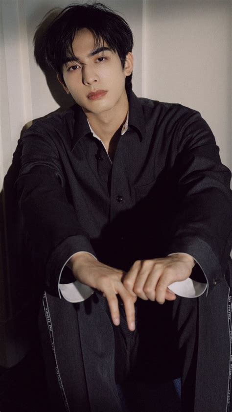 Song Weilong Photo In 2024 Song Wei Long Handsome Asian Men Songs