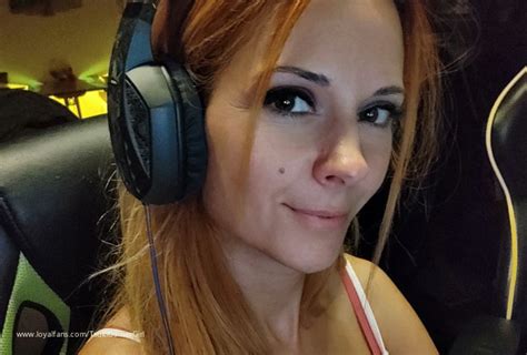 Sexy Girl Drink HUGE LOAD Of CUM In A Restaurant With Her Girlfriend TsukiGamerGirl