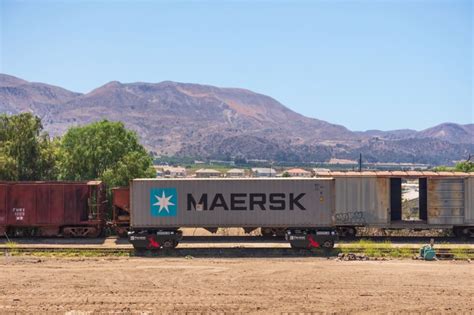 Autonomous Battery Powered Rail Cars Could Steal Shipments From Truckers Rail Car Traction
