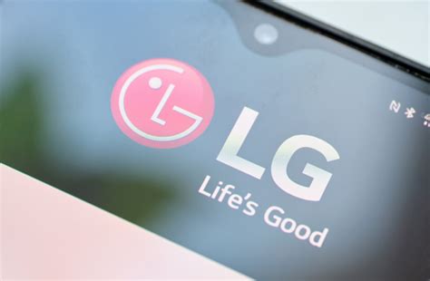 Lg Confirms Shut Down Of Its Loss Making Global Mobile Phone Business Marketing Magazine Asia