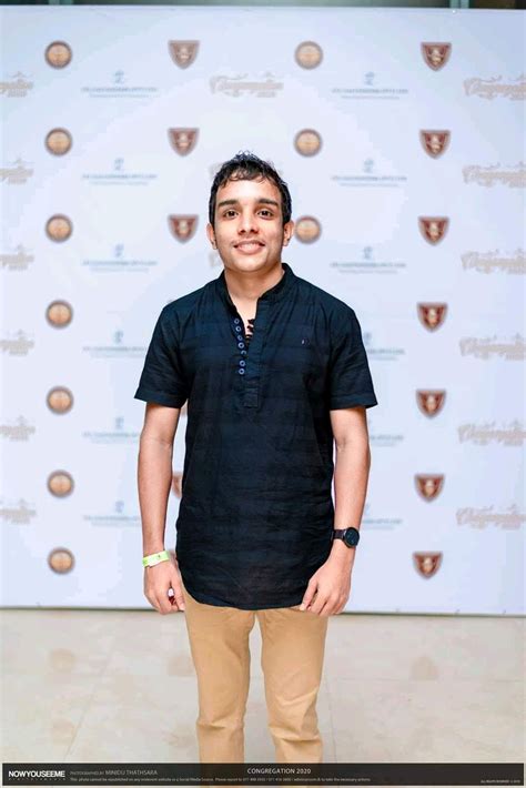 Tharindu Gimras Medium