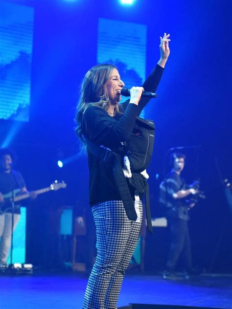 About — Deven Wallace