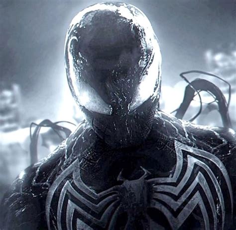 Нового Человека паука показали в костюме симбиоте Венома