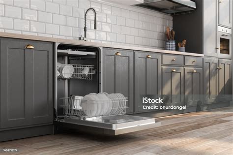 주방 용품이 있는 열린 식기 세척기의 클로즈업 보기 식기세척기에 대한 스톡 사진 및 기타 이미지 식기세척기 부엌 주방용 기기 Istock