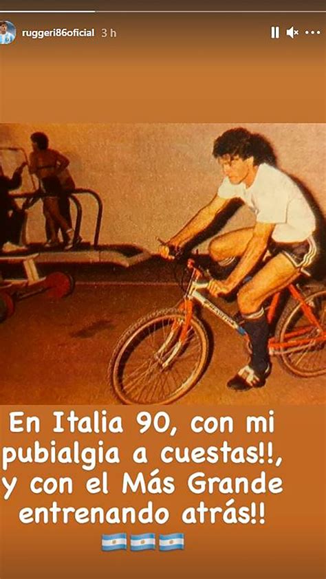 “con El Más Grande Entrenando Atrás” A Cuatro Meses De La Muerte De Maradona La Emotiva Foto