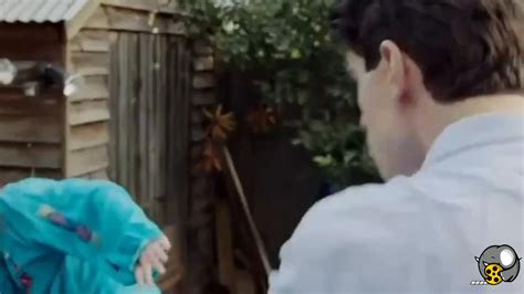 فیلم طنز سیلی زدن بخاطر دخترش فیلو