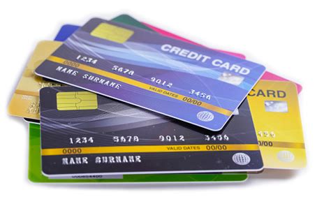 동전과 유로 지폐신용 카드 모델 금융 개발 회계 통계 투자 분석 연구 데이터 경제 사무실 비즈니스 회사 뱅킹 개념 개념에 대한 스톡 사진 및 기타 이미지 Istock