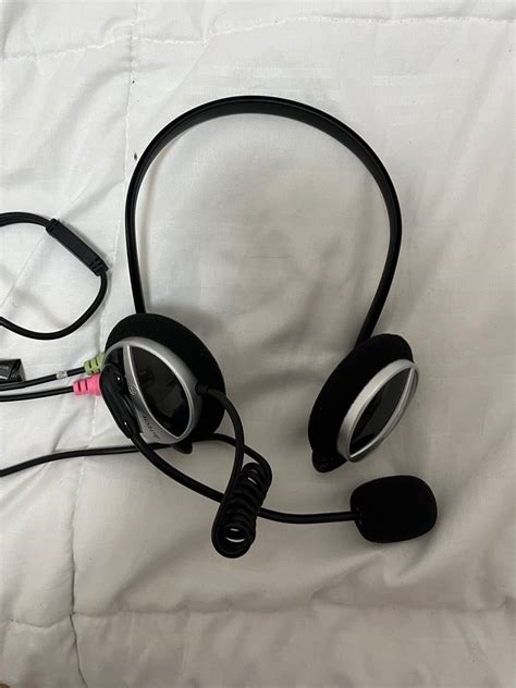 A Tech Headphones With Microphone Audio Headphones Headsets On Carousell