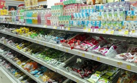 糖巢奶茶饮品加盟费多少钱糖巢奶茶饮品加盟费低至81万元糖巢奶茶饮品加盟怎么样开一家糖巢量贩零食需要多少钱？全面解析创业成本与无限商机！加盟星百度招商加盟服务平台