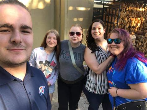 Maman Bourdon Et Sa Ruche