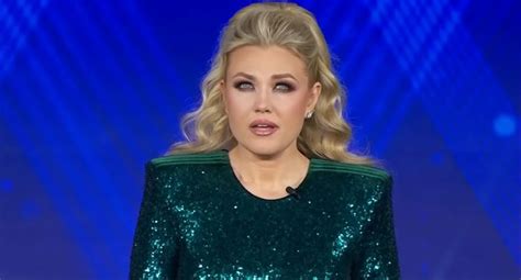 Erika Kirk Accused Of Another Touchy Feely Hug With Country Singer