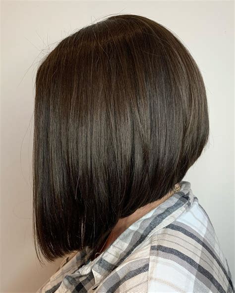 25 Best Medium Inverted Bob Haircut Ideas For Mid Length Hair