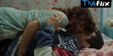 Kavya Thapar Sexy Scene In Cat Tnaflix Com