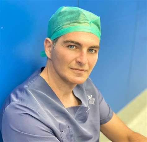 Tratamiento Bursitis Codo Olecraniana Infectada En Valencia