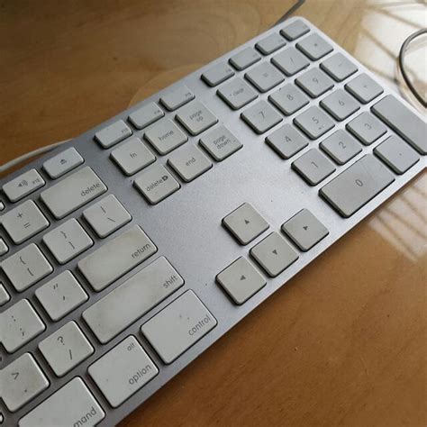 Apple USB Keyboard With Keypad Computers Tech Parts Accessories Computer Keyboard On