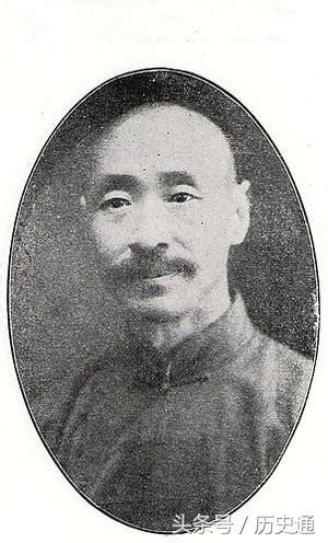 他光緒帝御前侍衛張三丰真傳弟子其三寶九龍劍被奉為國寶 每日頭條