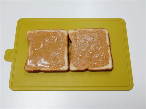 땅콩버터 바나나 토스트