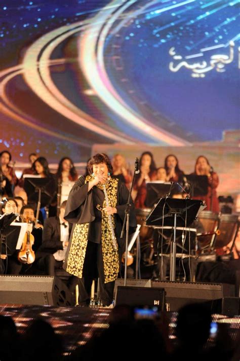 وزيرة الثقافة تختتم حفل افتتاح مهرجان الموسيقى العربية واحتفاء جماهيري بعزفها صور بوابة الأهرام