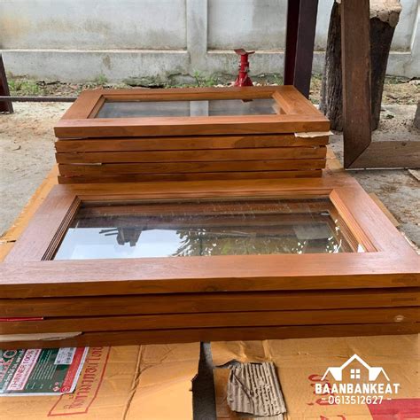 เตรียมบานกระทุ้งไว้รอโครงวงกบ ขนาด 48 × 80ซม 46 × 68ซม ไม้ ไม้สัก ┅┅┅┅┅┅┅┅┅┅┅┅┅┅┅┅ รับทำ