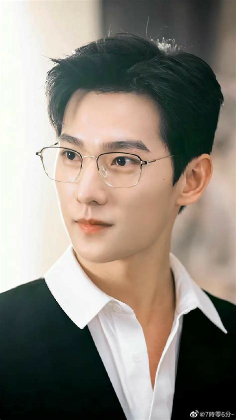 You Are My Glory🌠🛰🚀 ดุจดวงดาวเกียรติยศ หยางหยาง รับบท อวี๋ถู ตี๋ลี่เร่อปา รับบท เฉียวจิงจิง