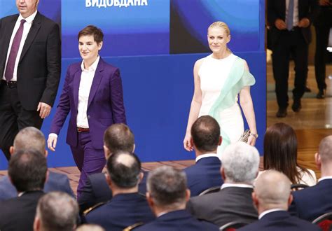 Ana Brnabić I Njena Supruga Milica Oduševile Javnost