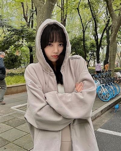 Hist Ria Minha Amiga One Shot Imagine Lisa Cap Tulo B Nus Hist Ria Escrita Por