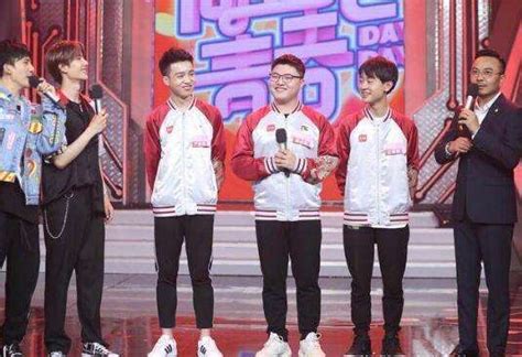 Rng爆冷倒在八强赛，赞助商奔驰秒换广告词，现实就是这样时刻