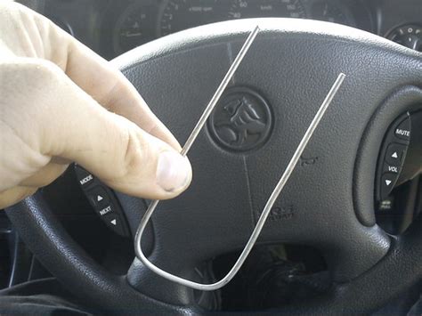 VT VX Installing An Aftermarket Head Unit Just Commodores