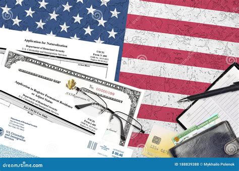 Uscis Form I 485 Application To Register Permanent Residence Or Adjust Status And N 400