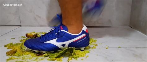 Preparing Avocado For Slave Feeding Hahah