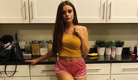 Allison Parker Fitness Models Biography Fashion Women Fitness Models