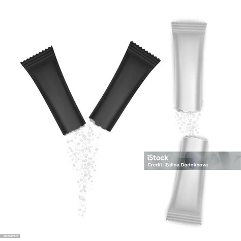 소금 및 종이 흰색 배경에 고립 된 포장 막대기와 설탕 향 주머니 아이콘 또는 컨테이너의 집합입니다 검은 색과 흰색 색상의 소금 또는 설탕 일회용 포장 스틱 초콜릿 바에